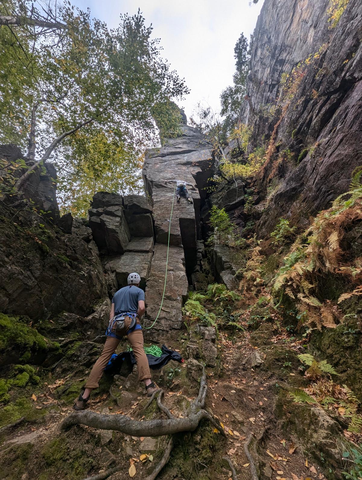Ross Rocks climbing area